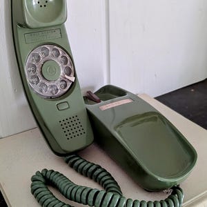 1968 Avocado Green Rotary Dial Bell System Telephone by Western ...