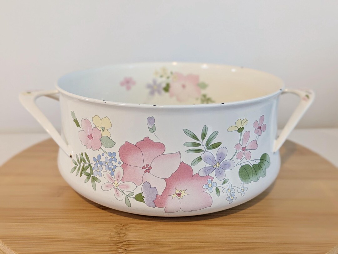 1980s Vintage Kobe Cookware Enamelware 2 QT Handled Casserole Dish ...
