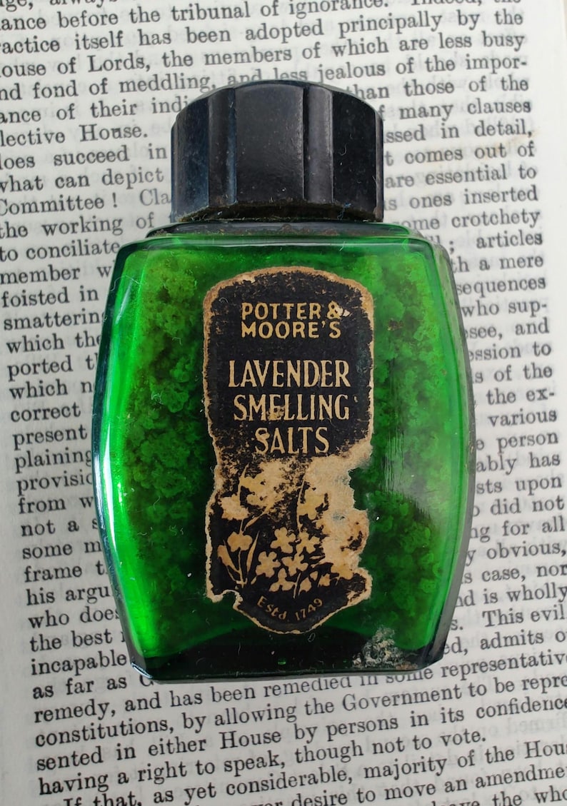 Vintage 1930s Potter and Moore's Lavender Smelling Salts Bottle - Etsy