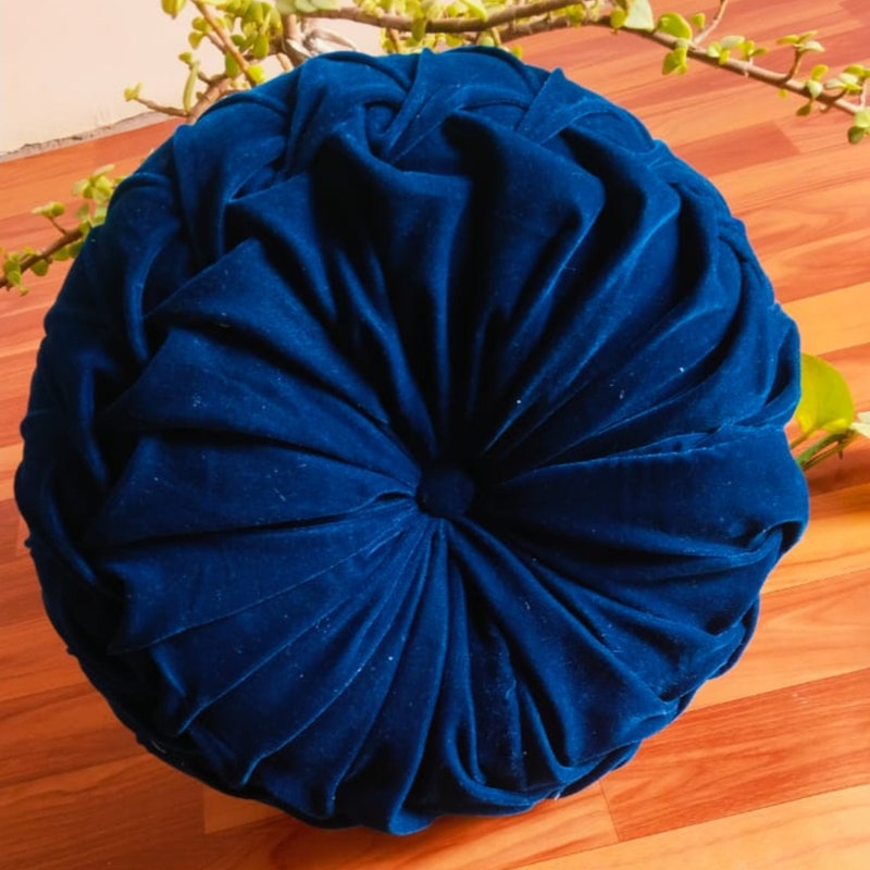 Round Pillow - Etsy