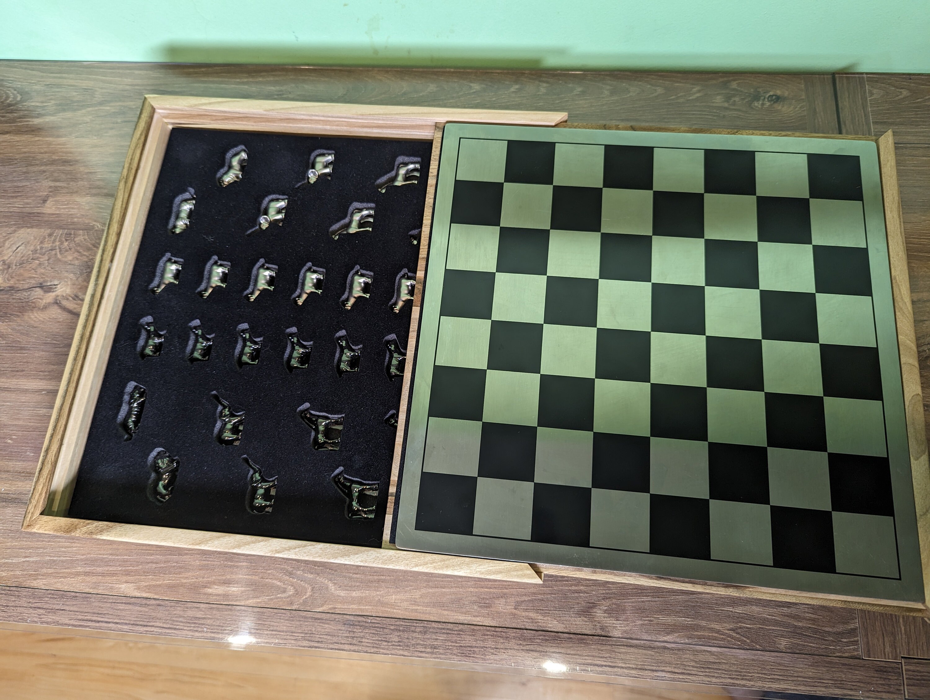 Luxury Unusual Chess Set. Metal Animal Chess Pieces in Walnut - Etsy