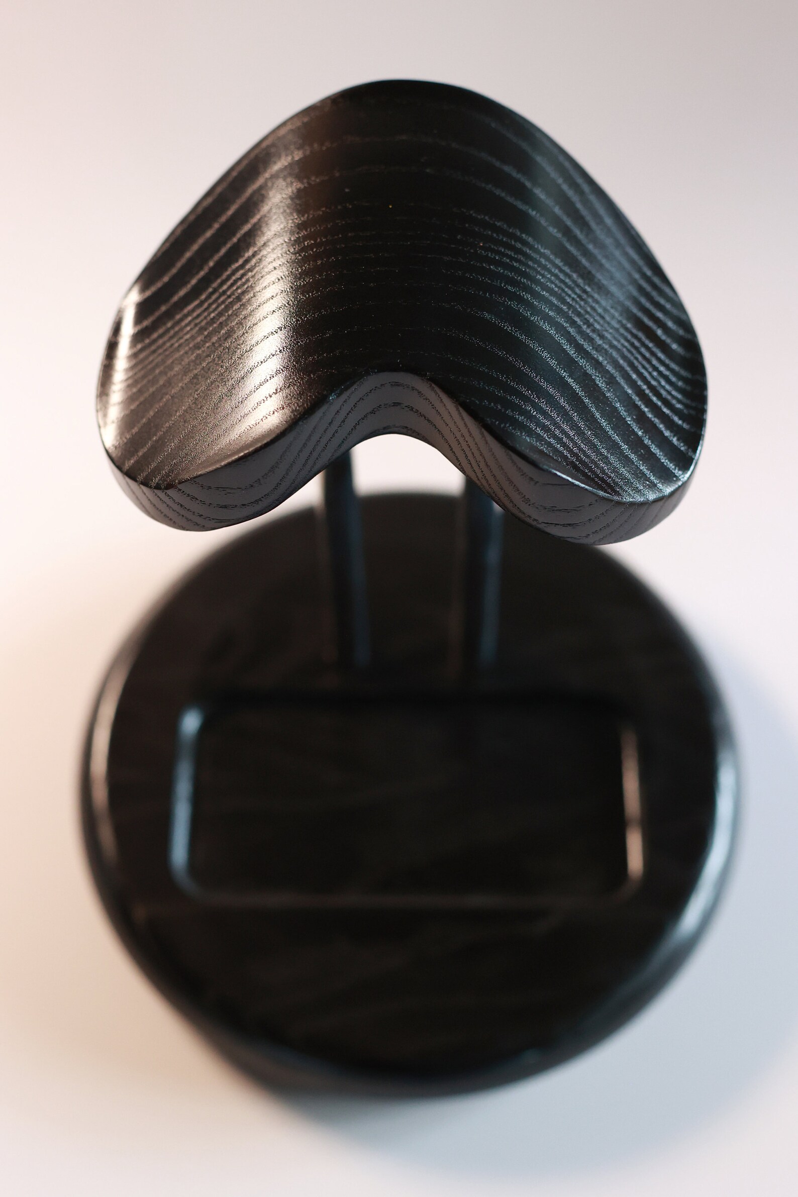 Apple Vision Pro Stand Display Stand for Your Headset With Integrated ...