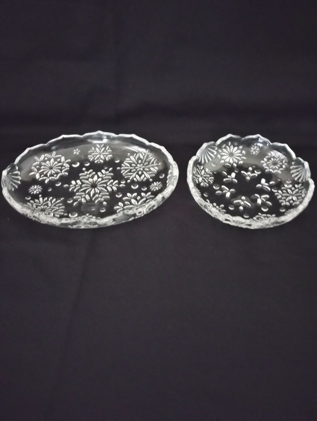 Mikasa Snowflake Pattern Oval and Round Serving Dishes - Etsy