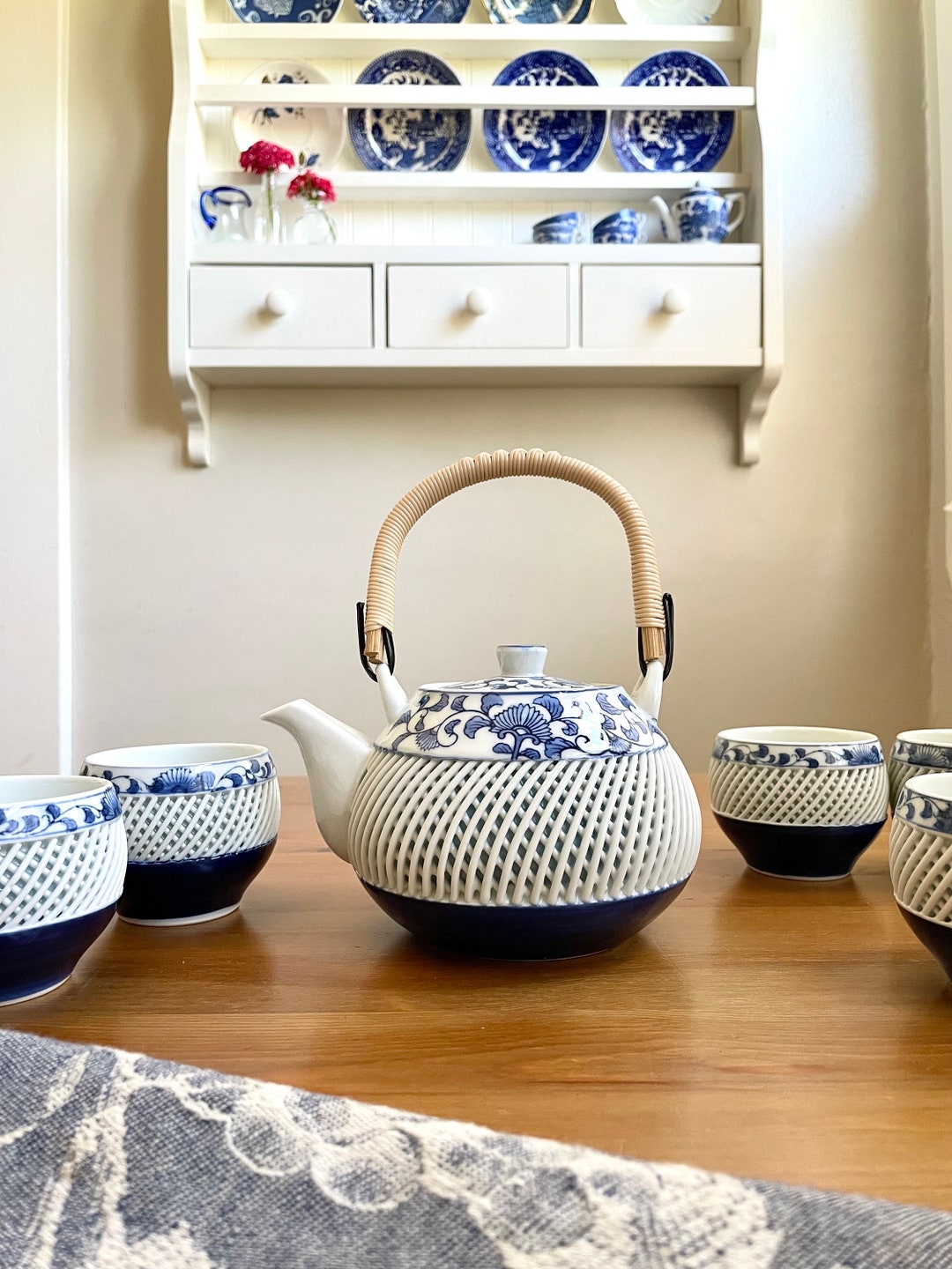 Vintage Japanese Blue & White Teapot and 5 Teacups Vintage Blue White ...
