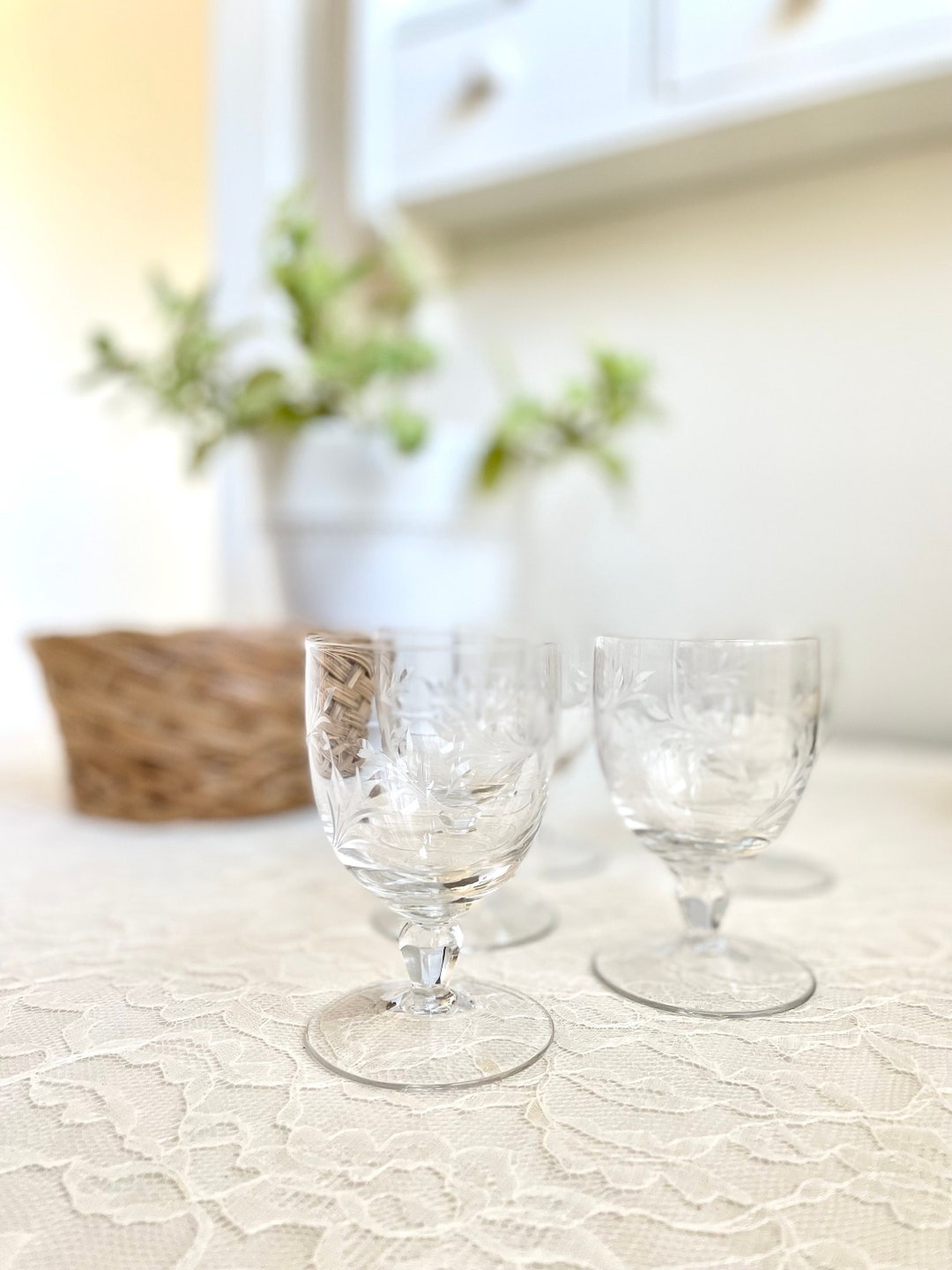 5 Vintage Cordial Glasses Leaves Pattern Kusak Crystal Wine Glasses - Etsy