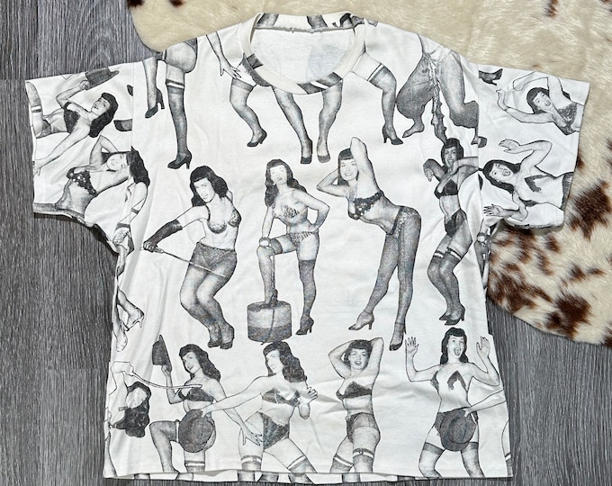 Bettie Page All Over Print 90s Vintage Tee Aop Pinup Doll Queen Of