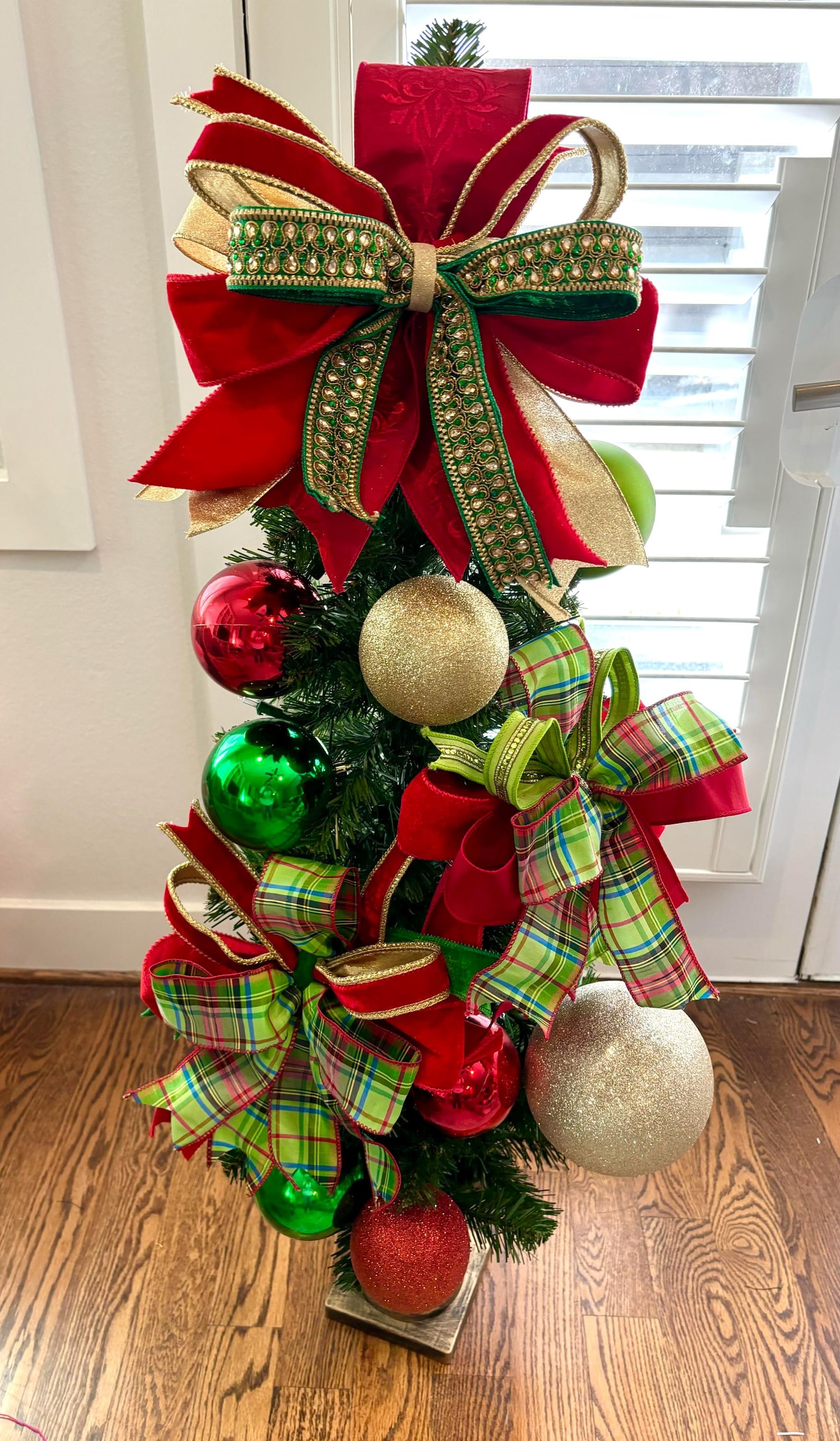 Red, Green & Gold Bows for Christmas Trees, Wreaths and Garlands - Etsy