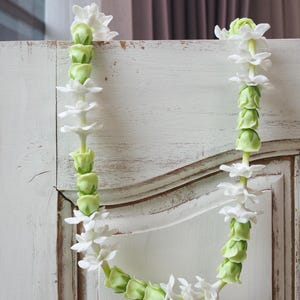 Handmade Clay Flower Lei, Green Rose Bud & Jasmine, Hawaiian Lei - Etsy