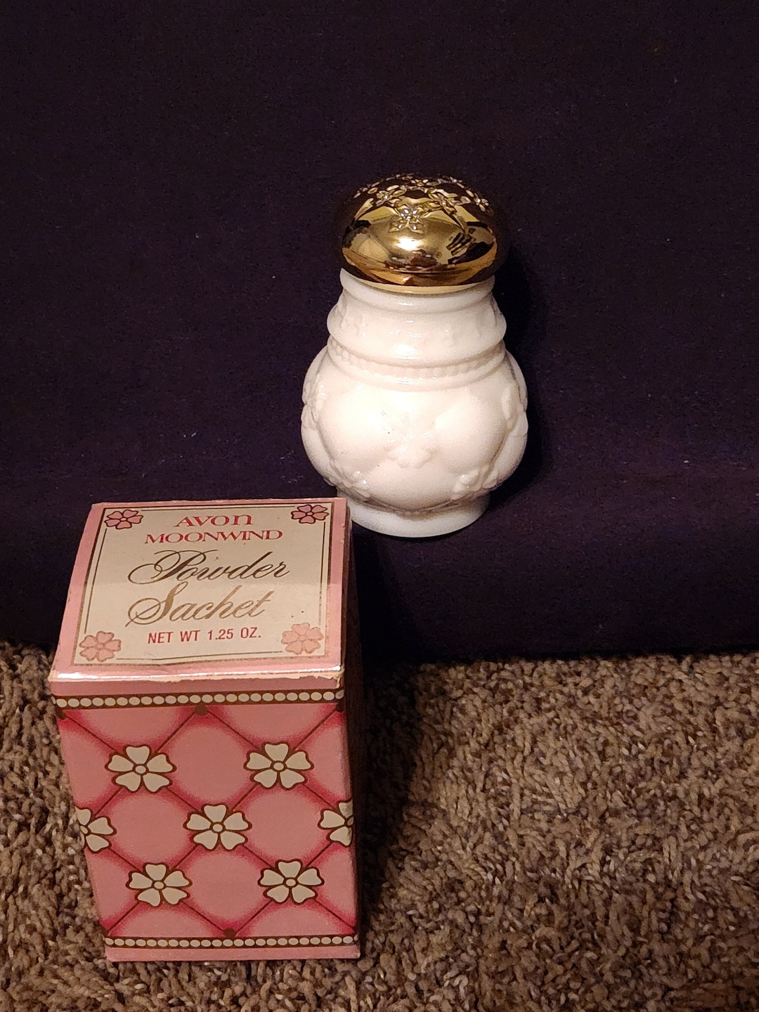 Avon Moonwind Powder Milk Glass Sachet - Etsy