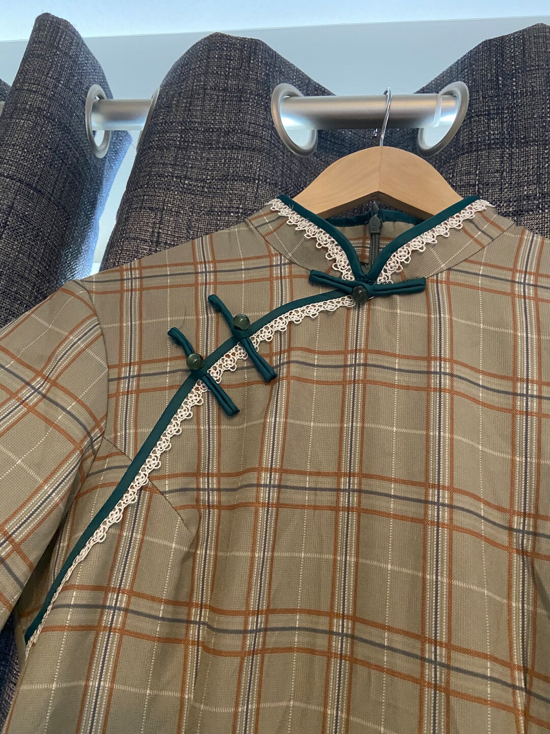 Vintage Double Lining With Lace and Green Silk Ling Plaid Cheongsam ...