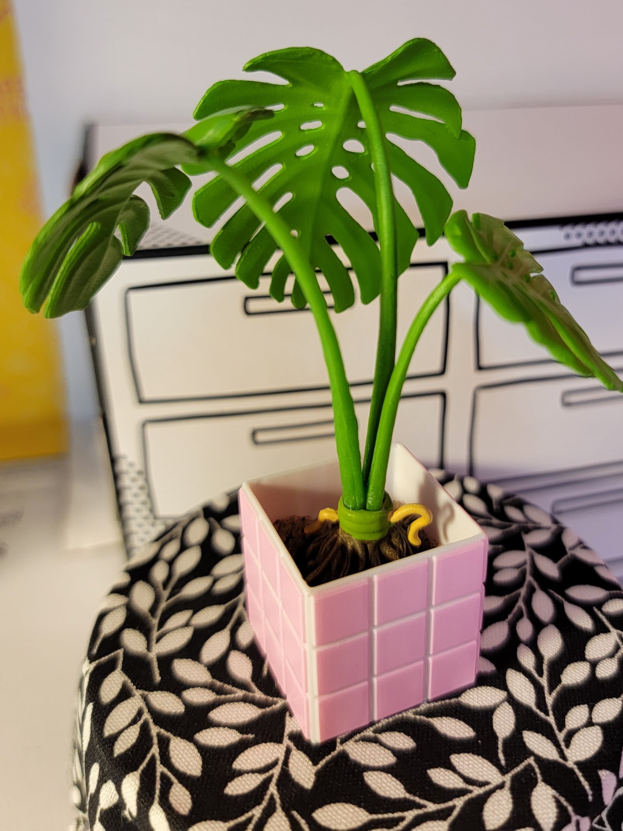 Spring Plants & Flowers Miniverse Mini's, Assorted - Etsy