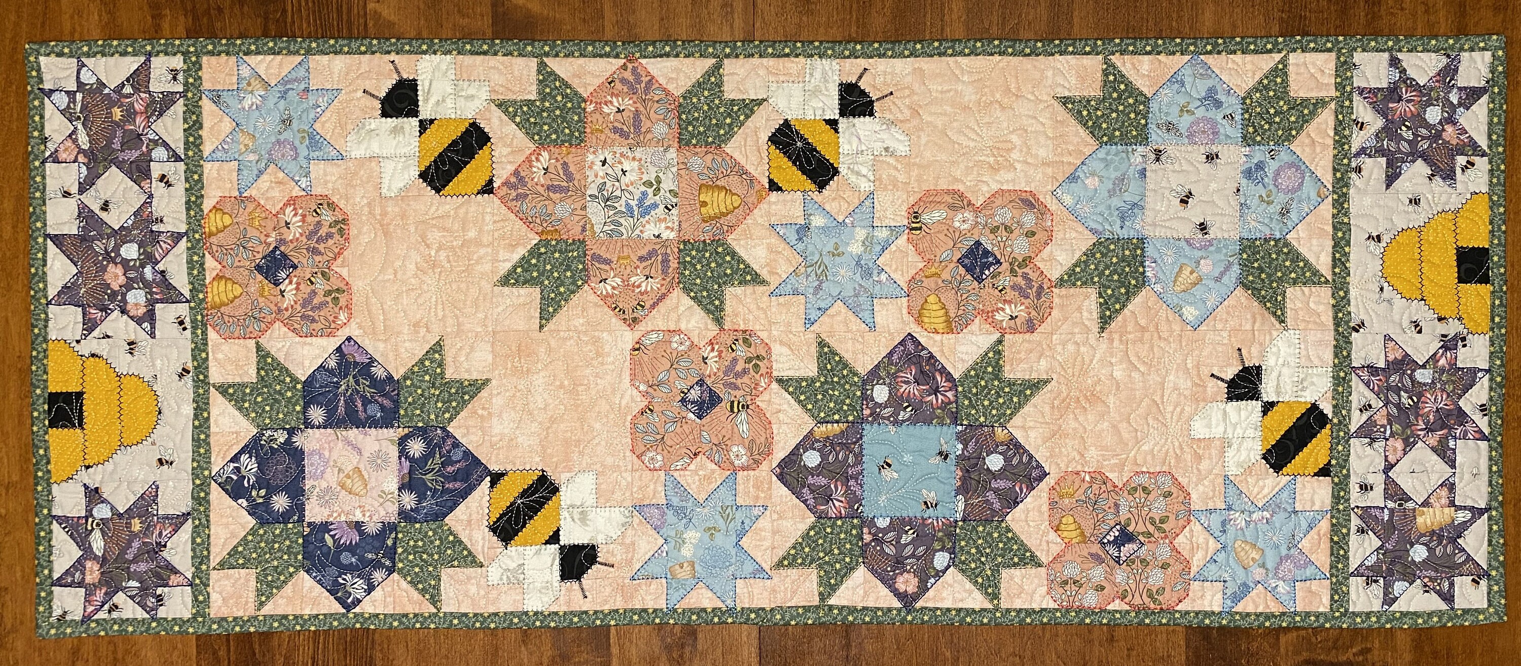 Bee Happy Quilted Table Runner Pattern - Etsy