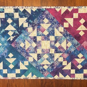 Northern Lights Table Runner Pattern - Etsy