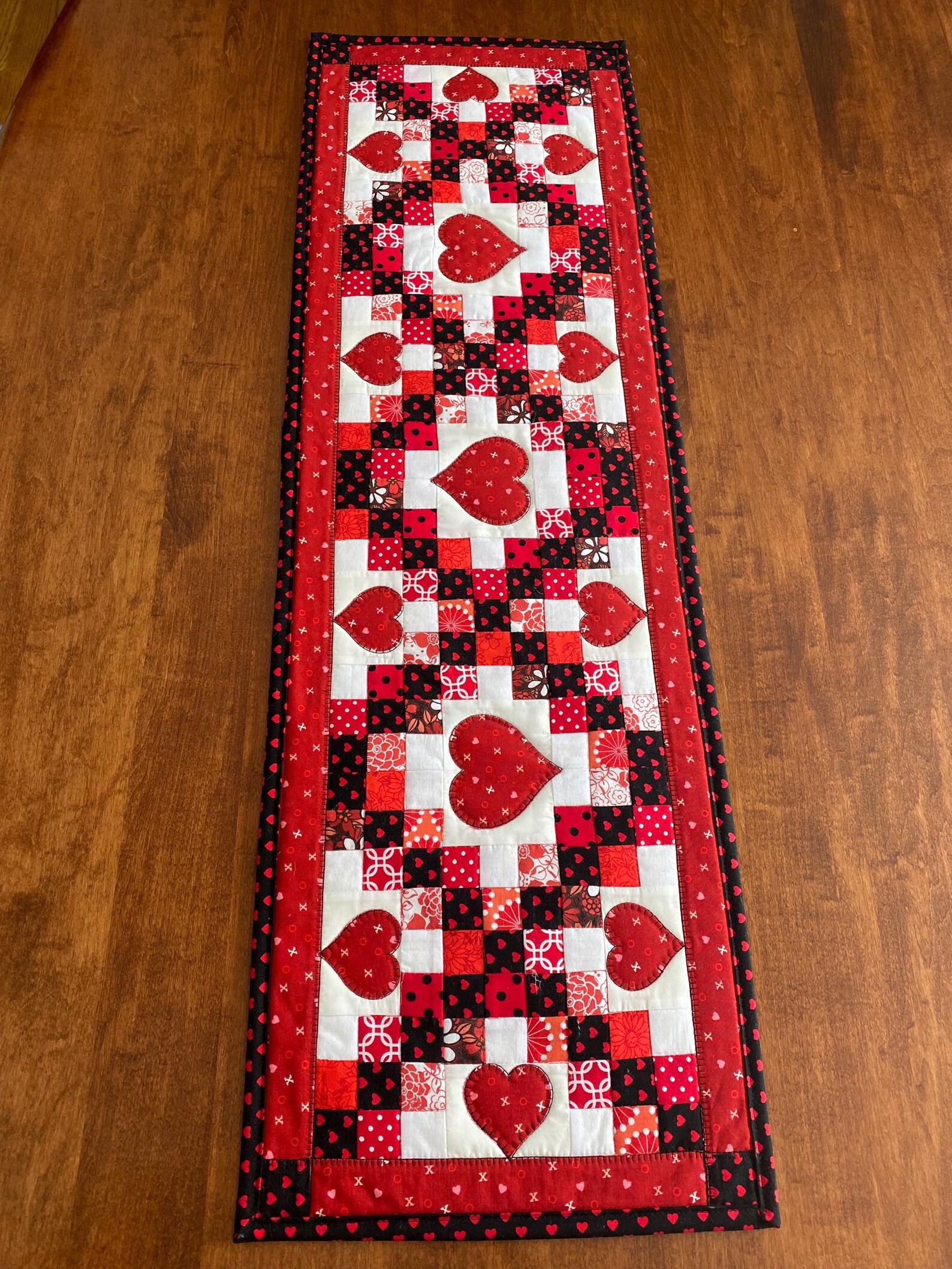 2 Table Runner Patterns: Hugs and Kisses and Emerald Isle - Etsy