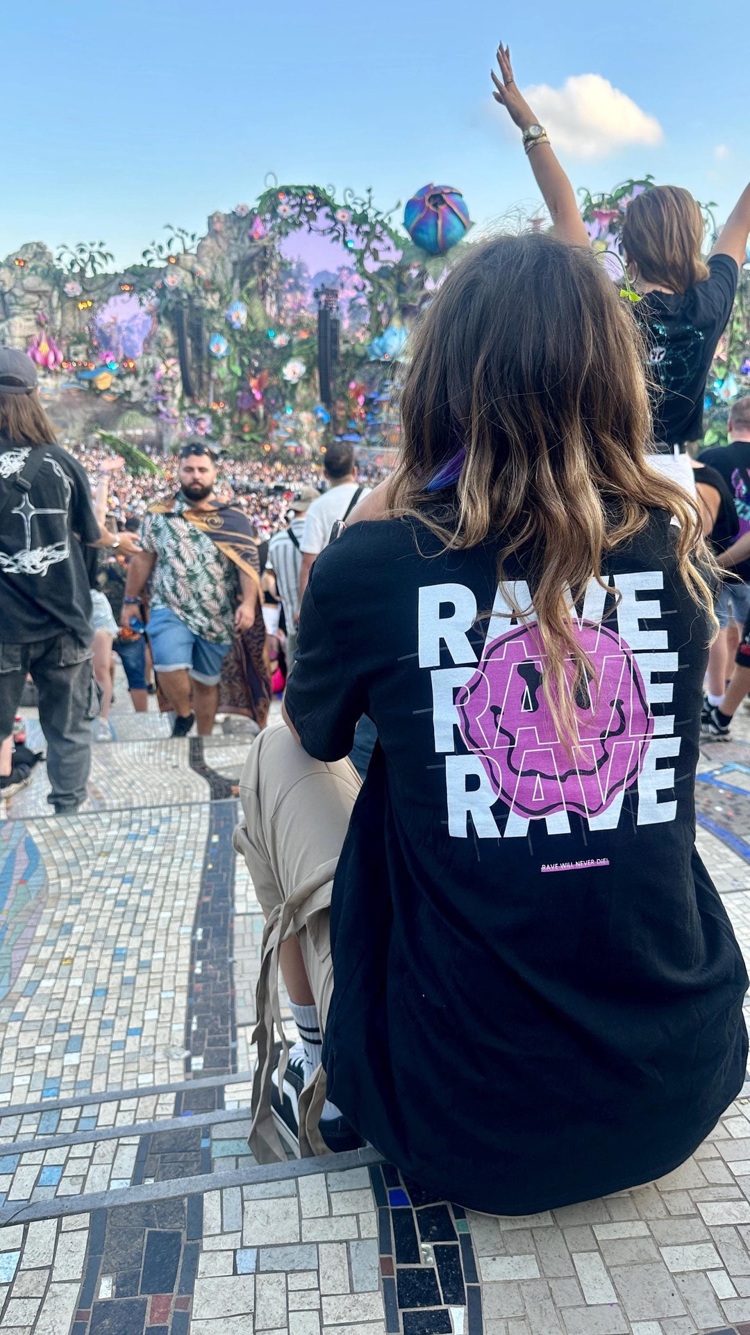 Rave T-shirt Psychedelic Smiley Shirt Dnb Concert Festival Tshirt Party ...