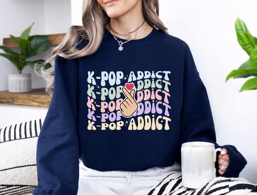 K-pop Addict Sweatshirt: Gildan Unisex Crewneck - Etsy