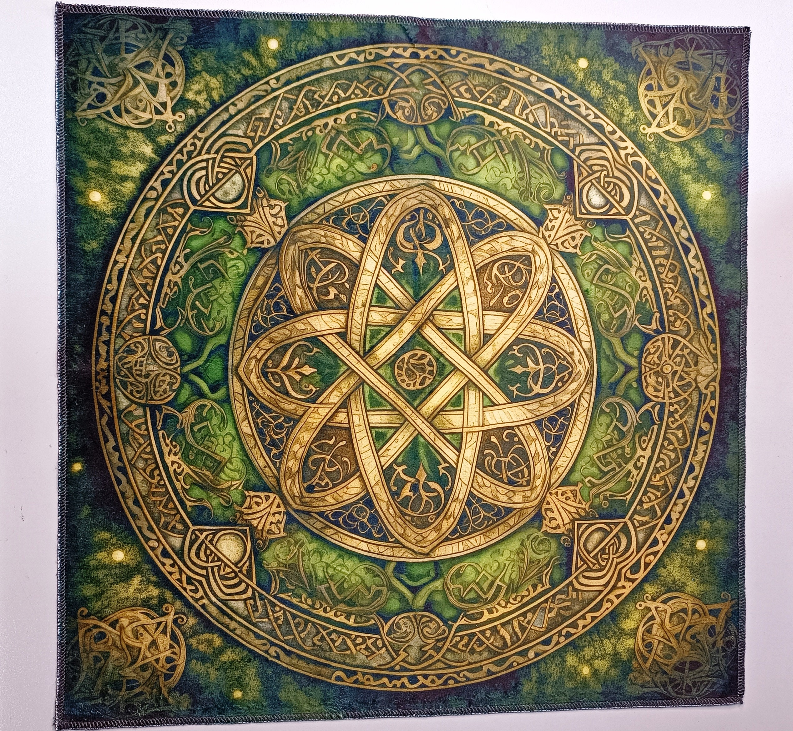 Altar Cloth Celtic Knot 24 Inches Plush Tablecloth Mat for Tarot and ...