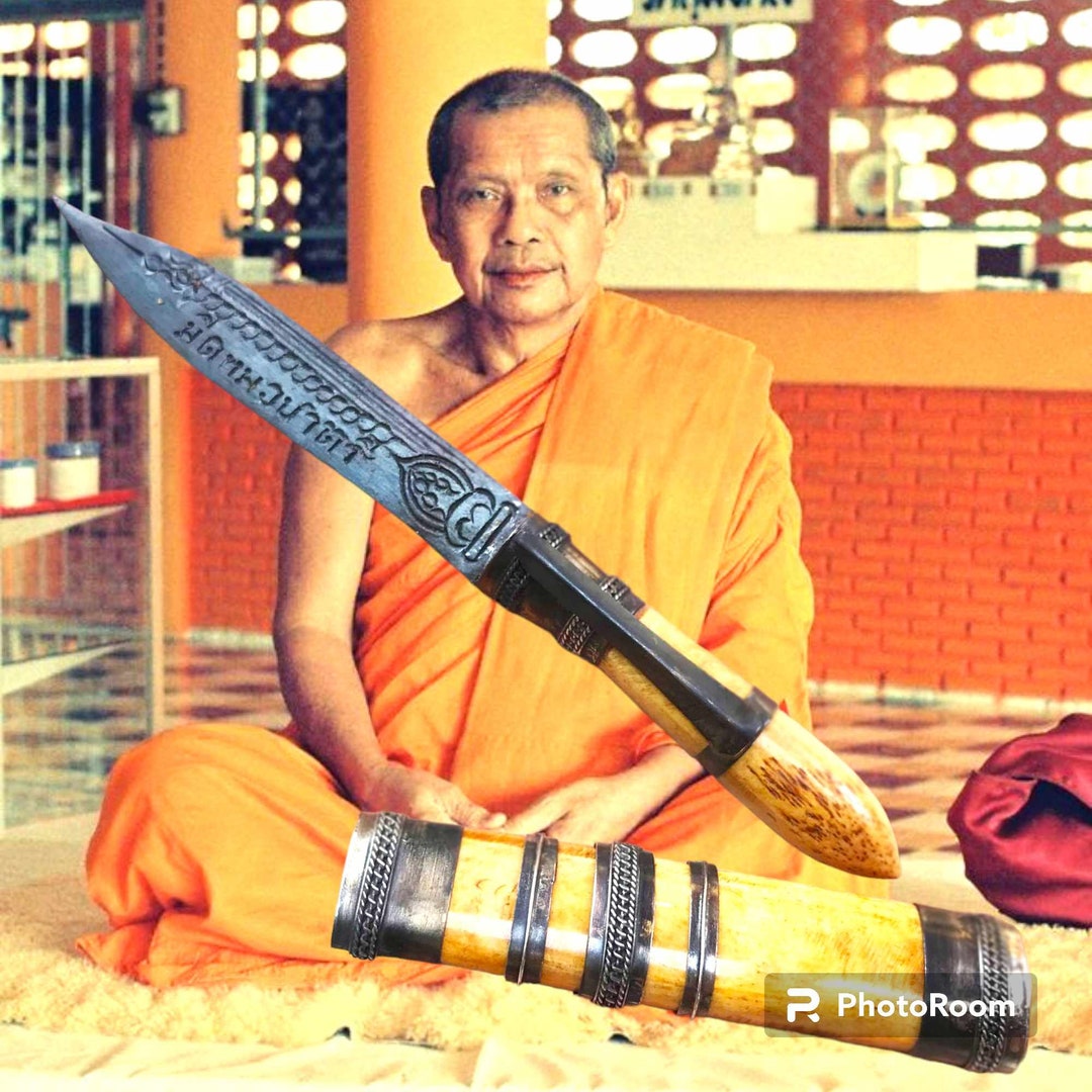 Real Thai Buddha Amulet Meed Mor Knife Blade LP Ruesi Lingdam, Wat Tha ...