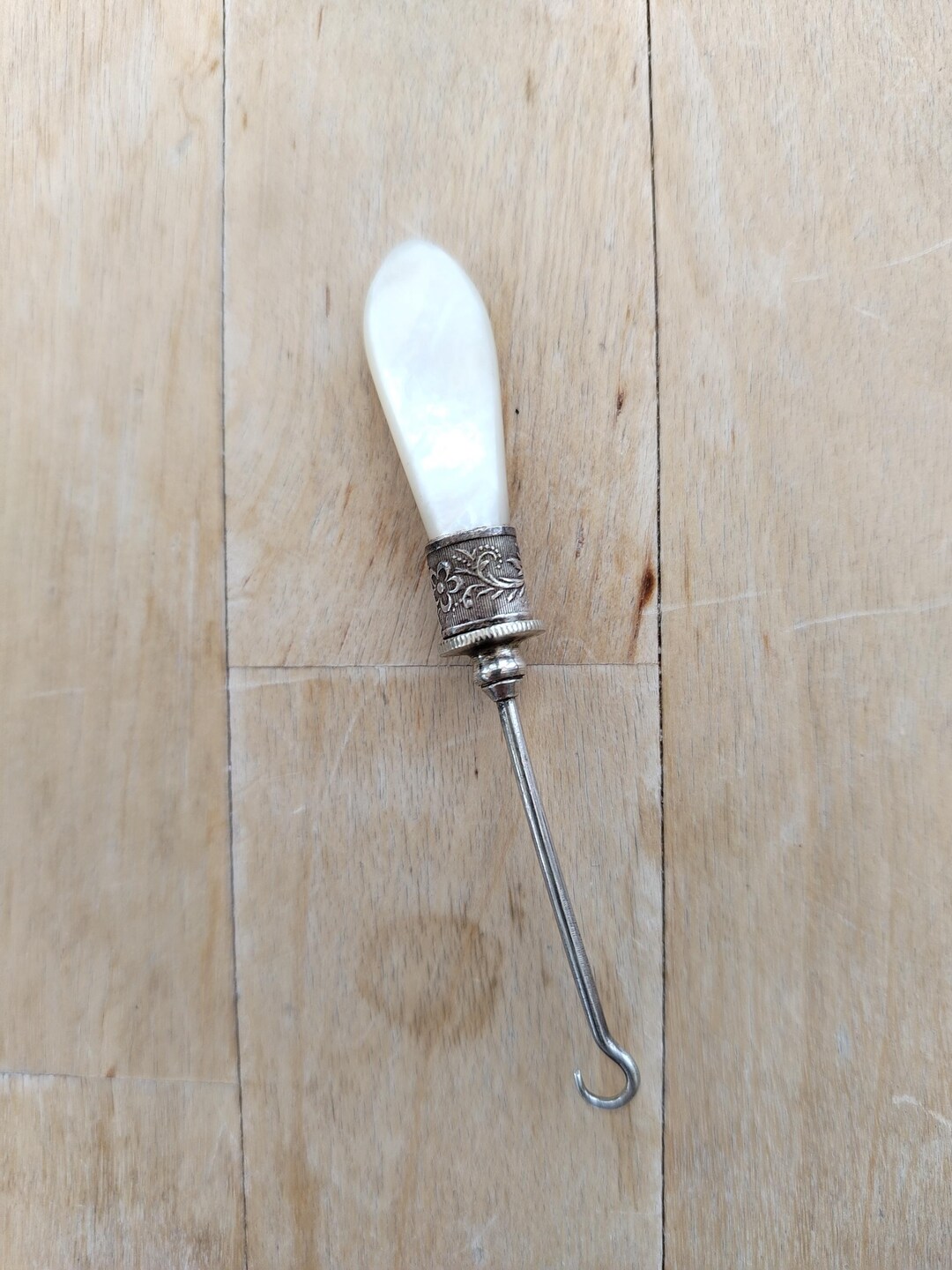 Exquisite Vintage Victorian Silver Plate and Mother of Pearl Button ...