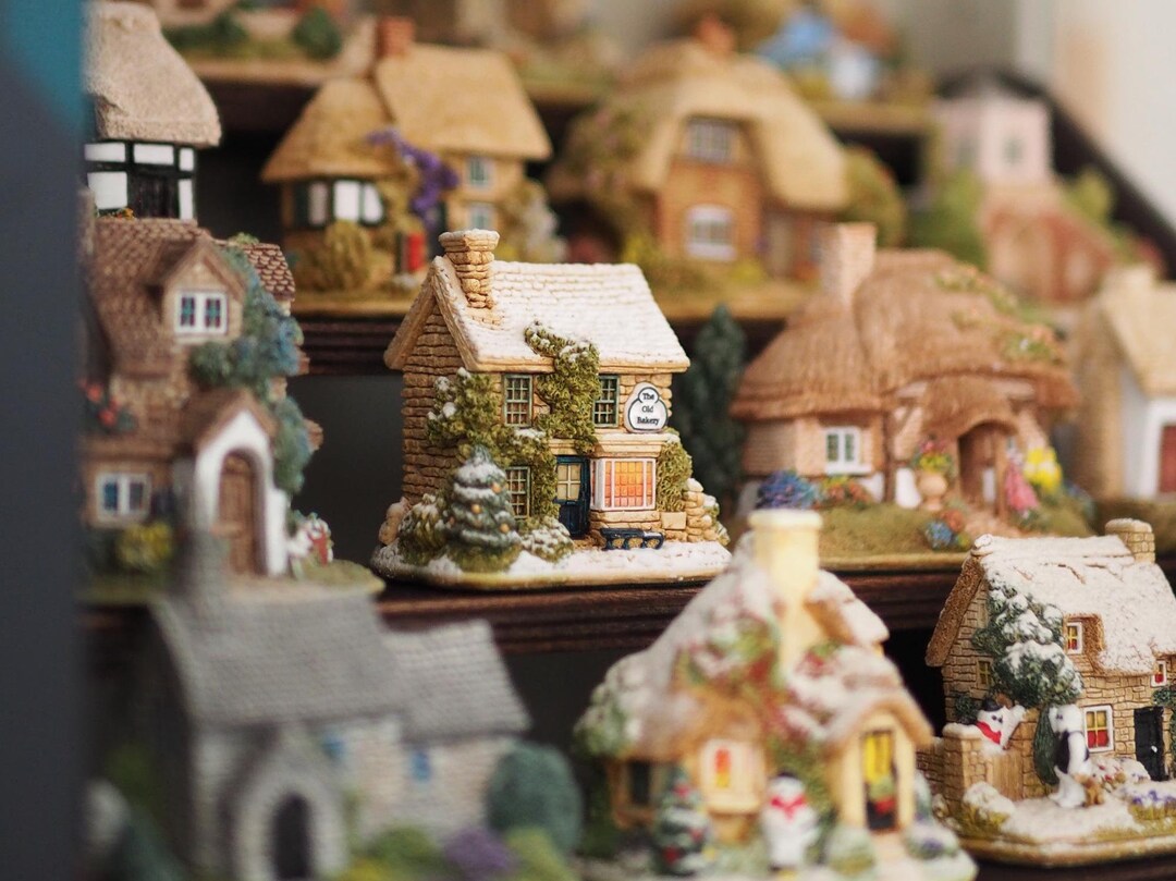 Lilliput Lane Cottages | Miniature Collectible Village Houses - Etsy UK