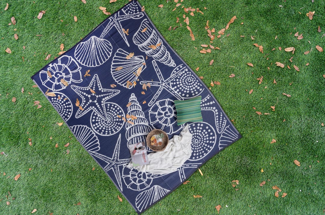 Blue and White, Outdoor Rug, Plastic Straw Rug, Foldable Camping Mat ...