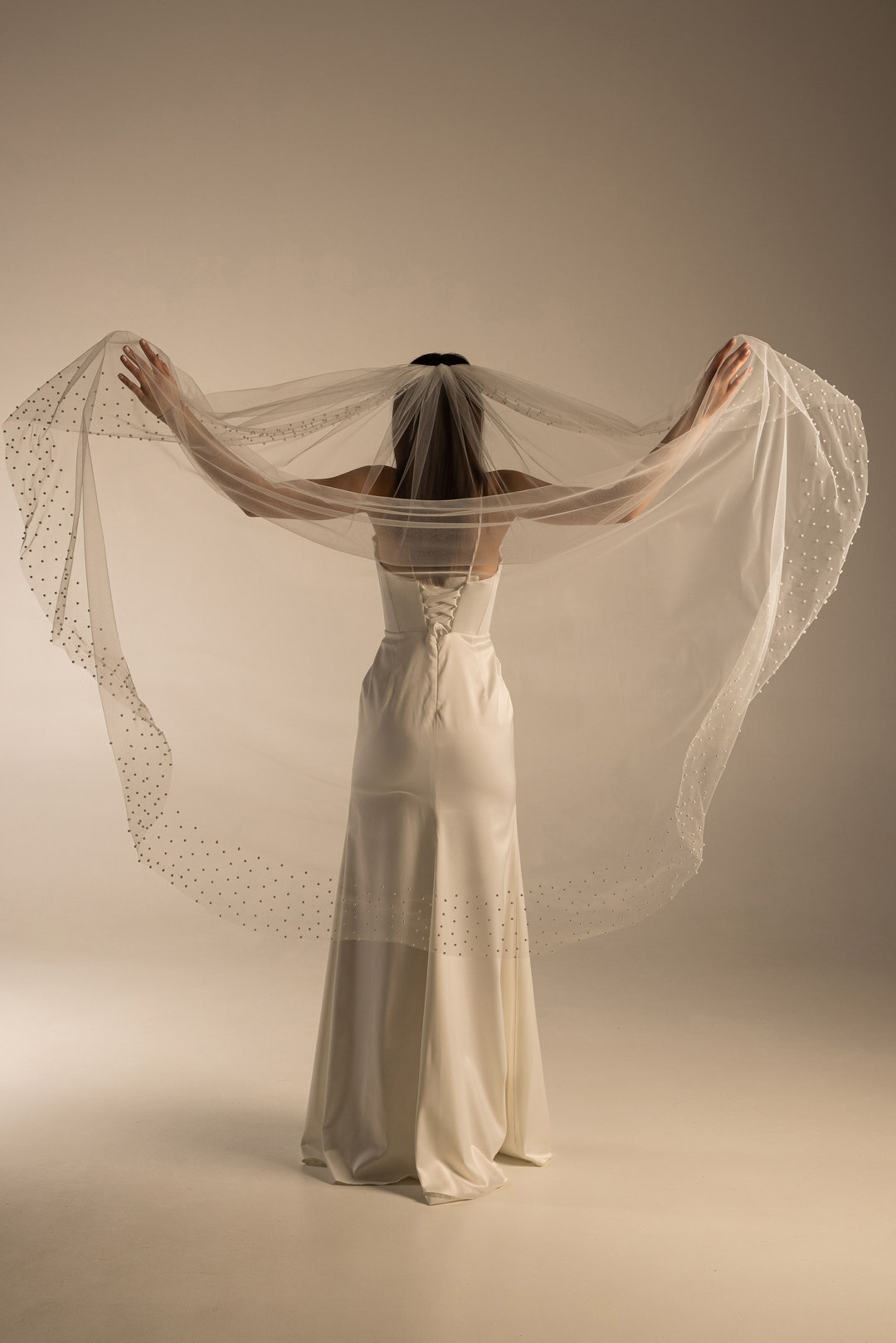 Wide Pearl Trim Veil, Gradient Contour Cathedral Bridal Veil, Ivory ...