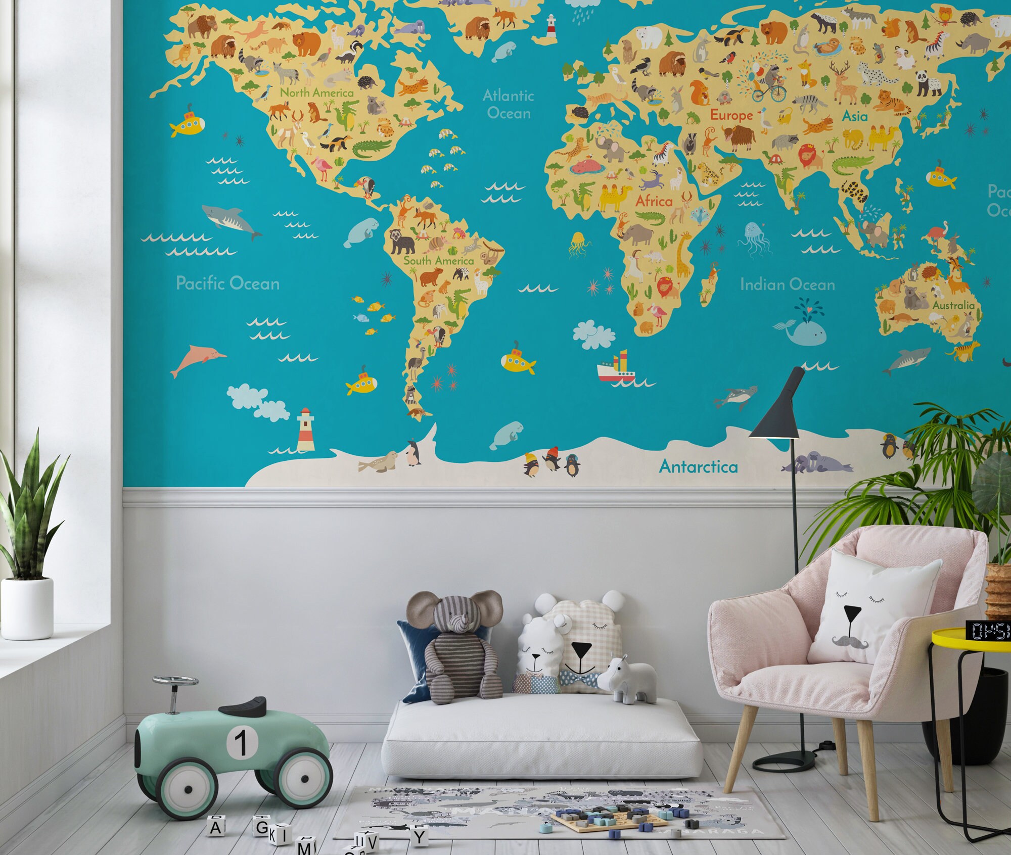 Nursery Room Wallpaper With Animal Map , Kids Room Map Themed Wallpaper ...