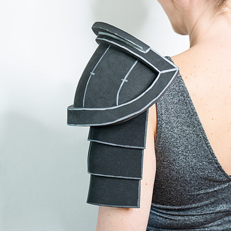 Bulky Shoulder Armor Pattern - Digital Download | PDF - Etsy