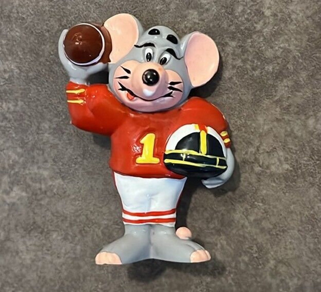 Vintage 1996 Chuck E Cheese Football Player PVC Toy Figure Showbiz ...