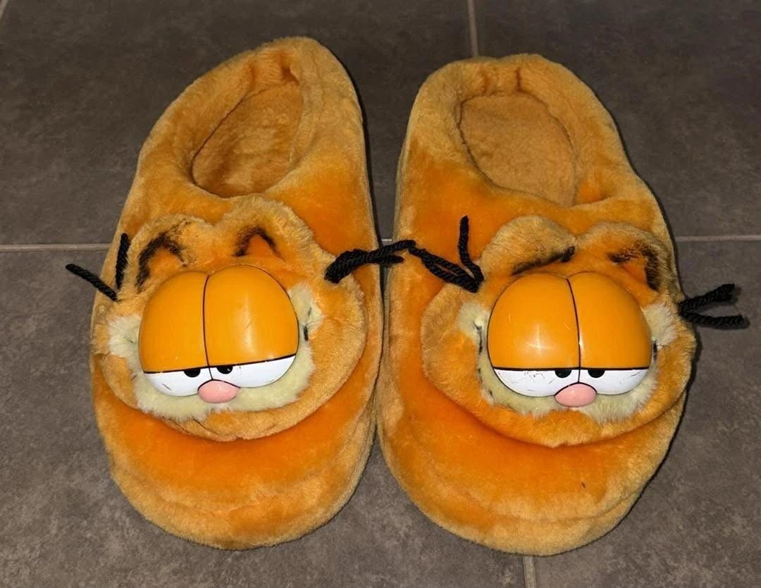 Vintage 1981 Garfield Plush Slippers Size Adult 7-8 READ - Etsy