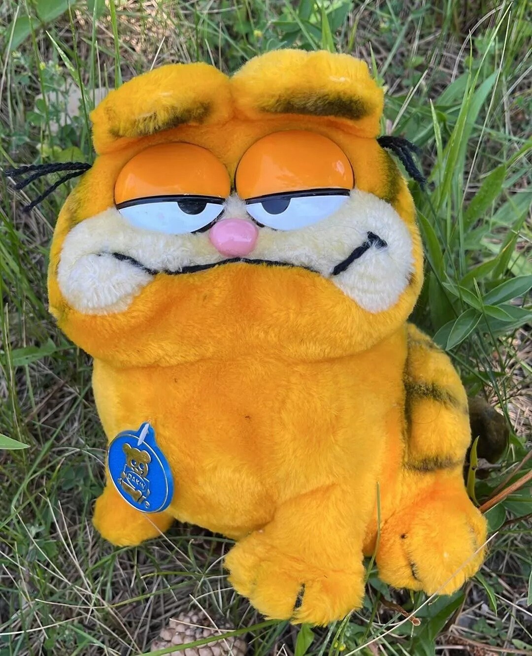 Vintage 1981 Garfield Sitting Plush Dakin United Feature Syndicate 10 ...