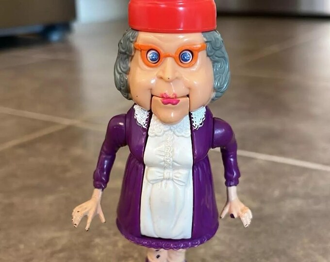 Vintage 1988 Real Ghostbusters Granny Gross Haunted Humans Action ...