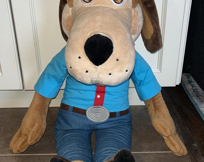 Chuck E. Cheese Jasper Jowls 30 Inch Plush Dog - Etsy