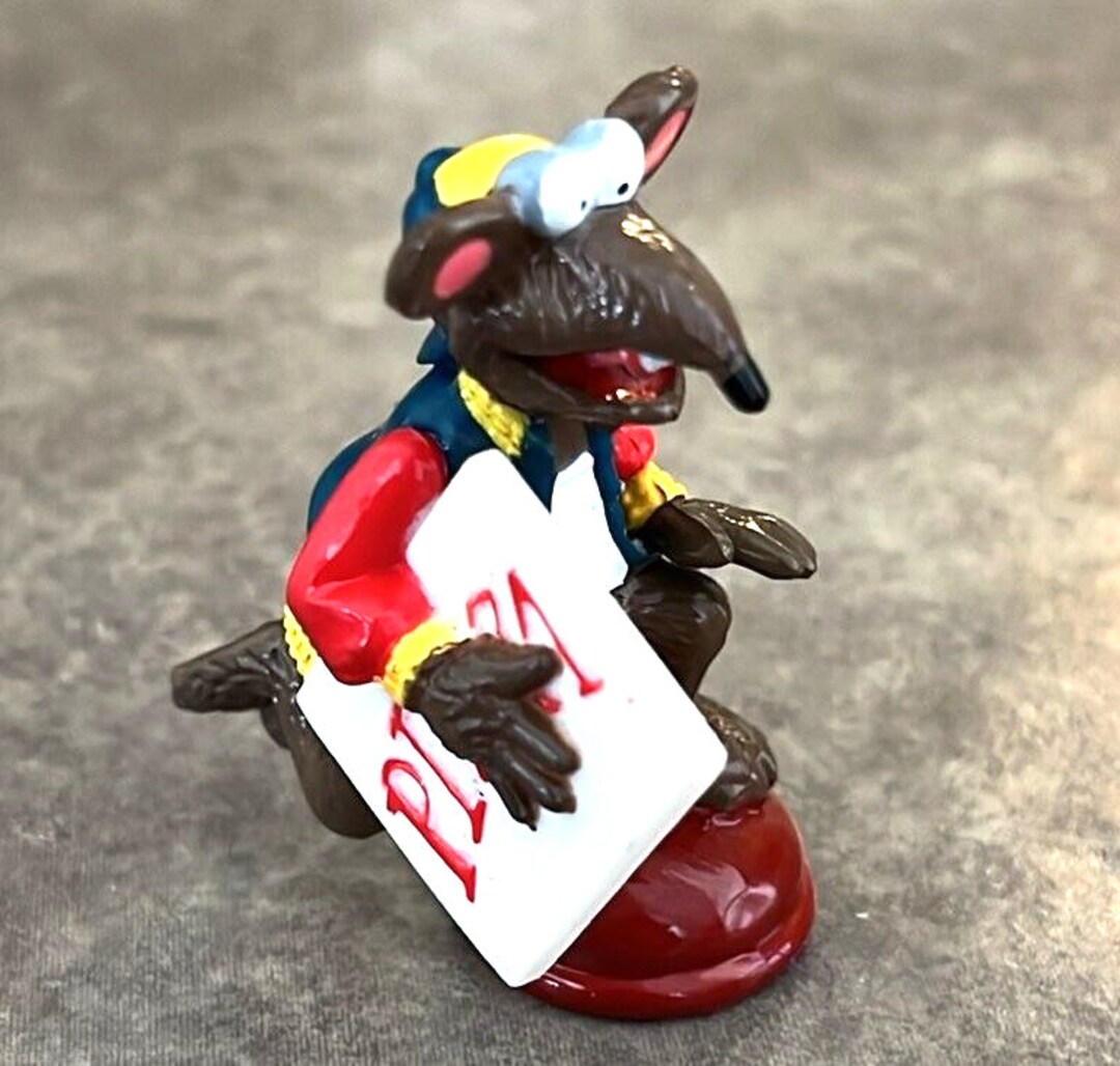 The Muppet Show RIZZO RAT PVC Figurine Replacement Chess Piece Pawn Red ...