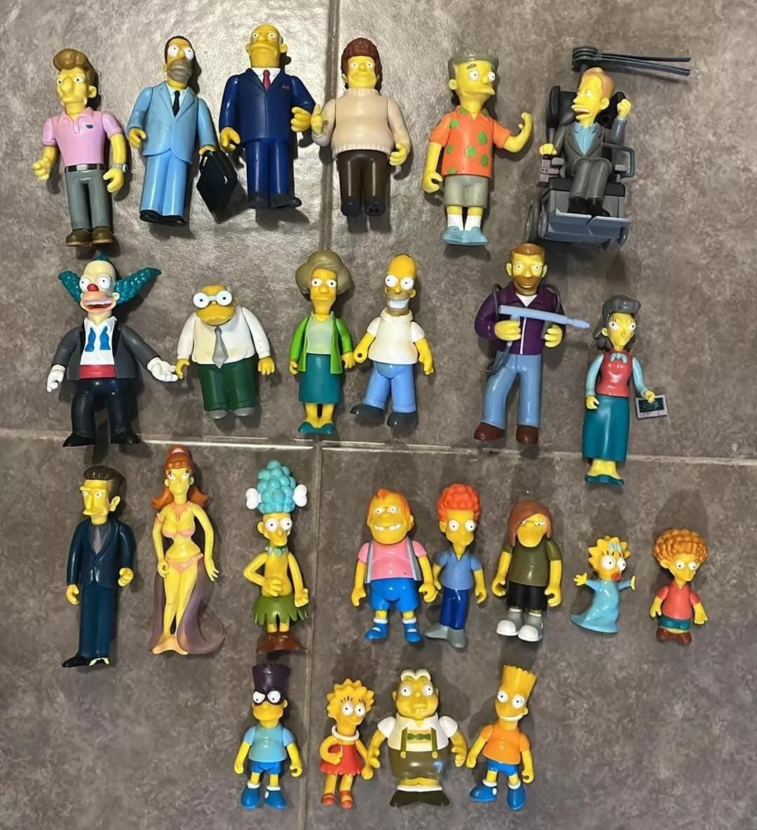 2003 Simpsons Playmates Lot World of Springfield Play Sets 24 Figures ...