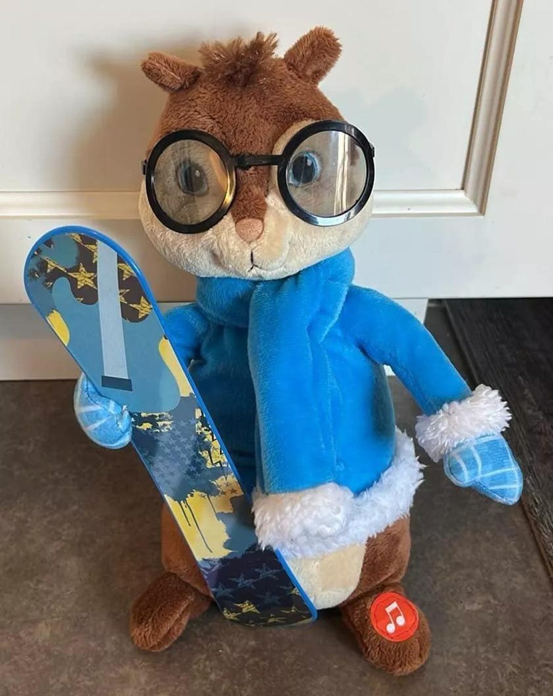 Vintage Alvin and the Chipmunks Simon With Snowboard Sings Theme Song ...