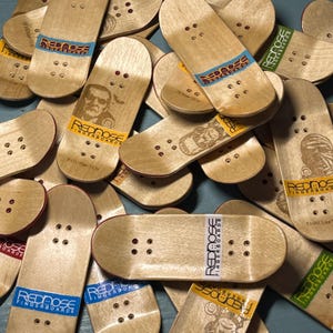 Pro Fingerboard Deck - 34mm - 100% Maple Wood Fingerboards - 5 Ply Wood ...