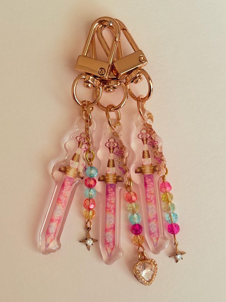 Limited Edition** HUNTRIX - Mini Rumi’s Sword Trinket ( Kpop Demon ...