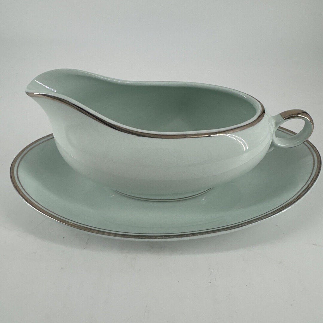 Gravy Boat & Base Plate Gold Trim Ovenproof Universal Ballerina Mist ...