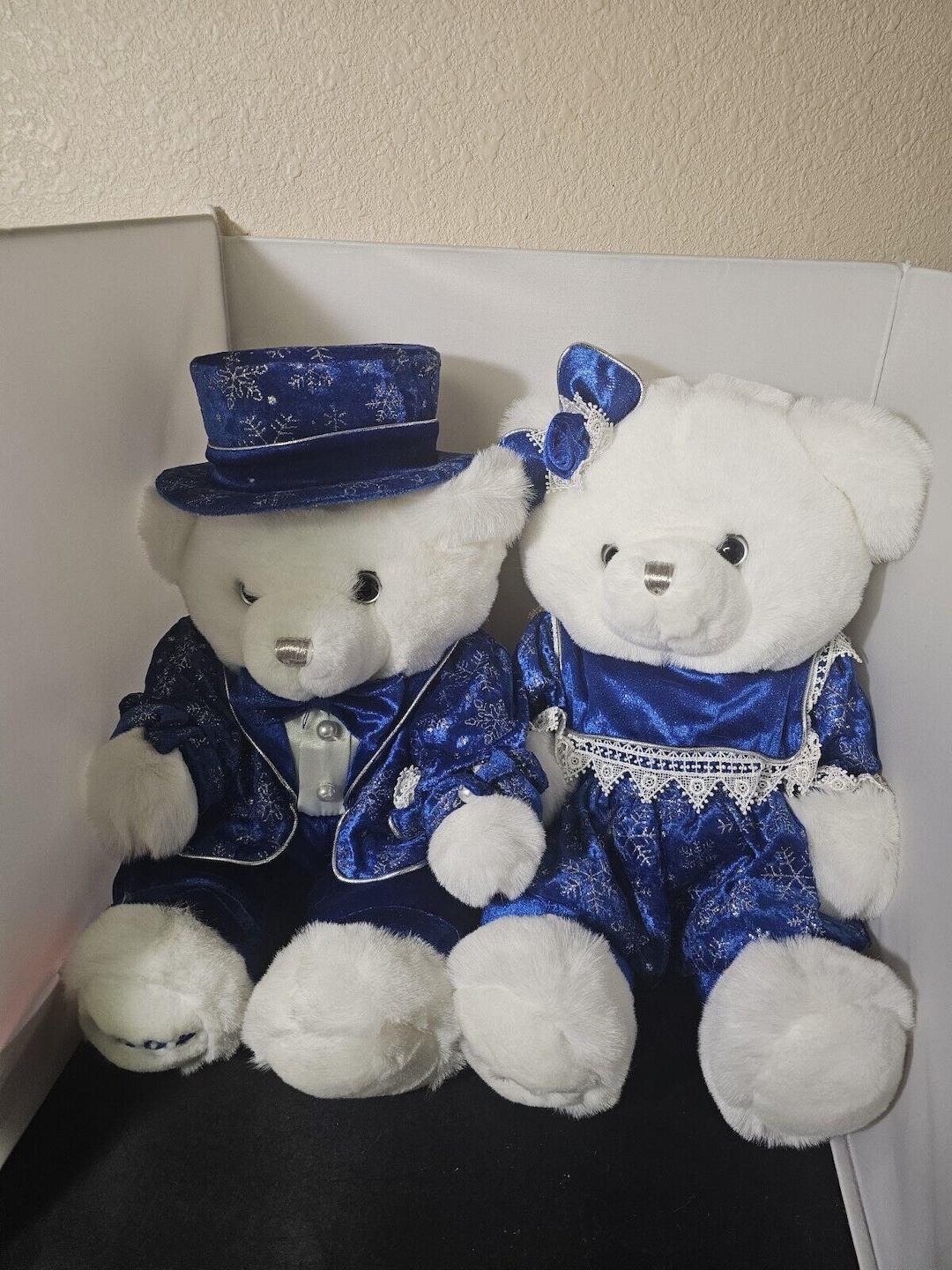 Vintage Royal Holiday Teddy Bear Couple 18" 2001, Keepsake Limited ...