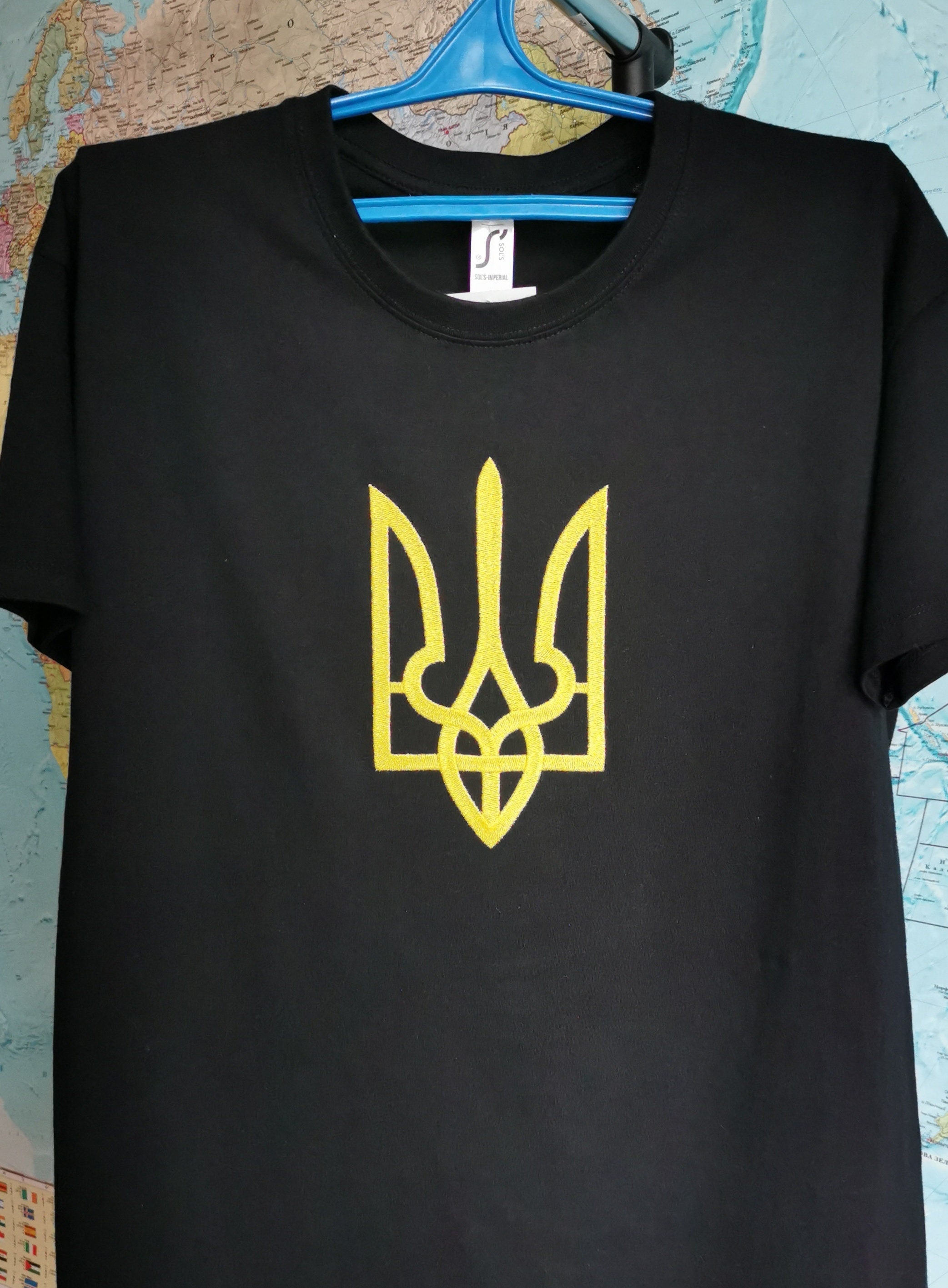 Tryzub trident Ukrainian State Symbol, Big Sizes. Machine Embroidery ...