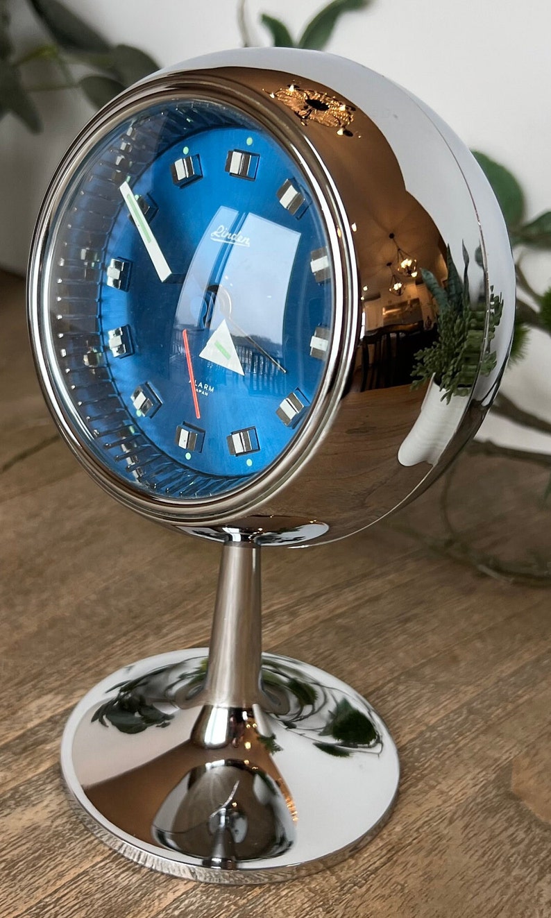 Retro-futuristic Linden Alarm Clock Pedestal Vintage Space Age ...