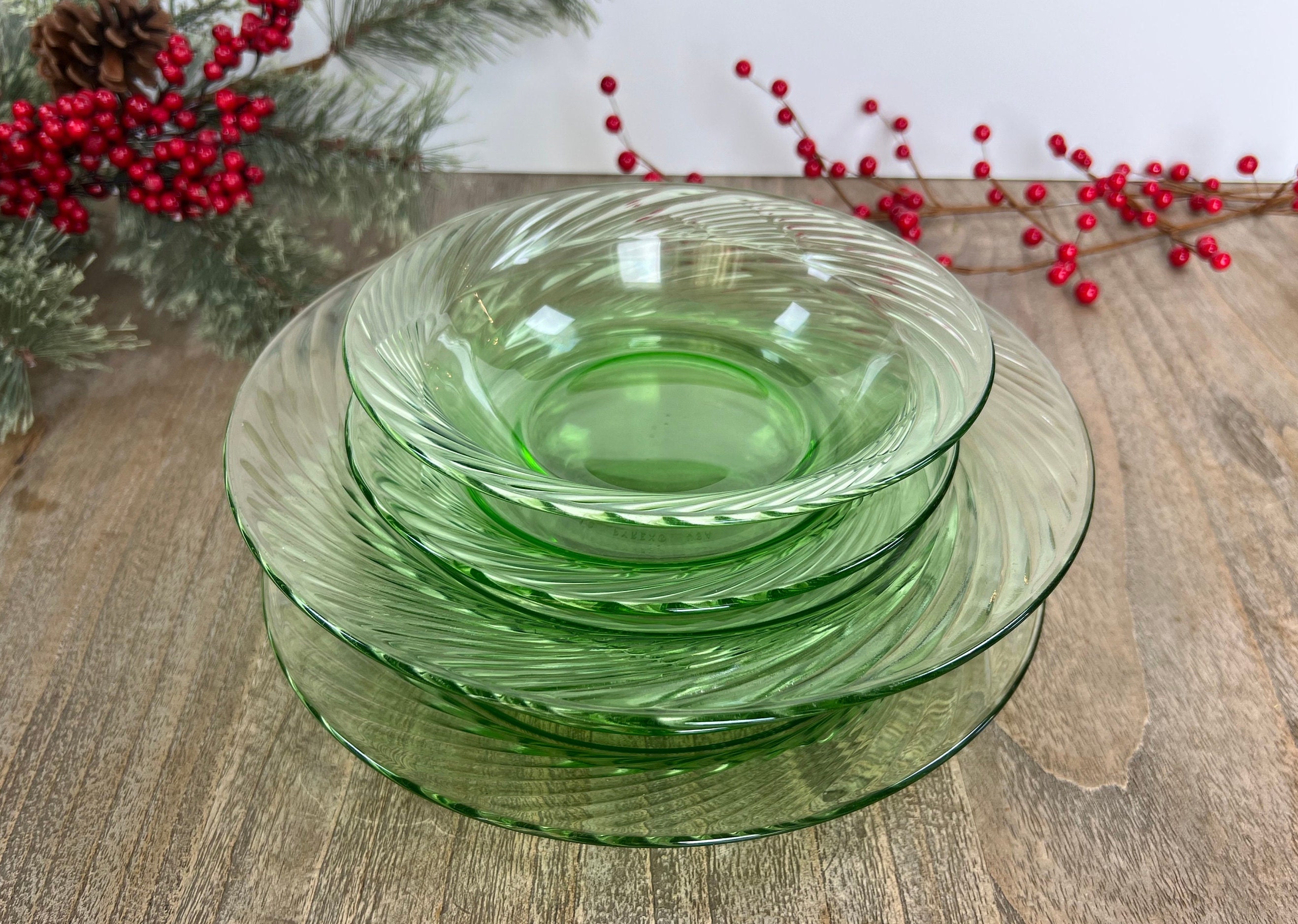Vintage Pyrex Spiral Dish Set Green, 2 Place Settings - Etsy
