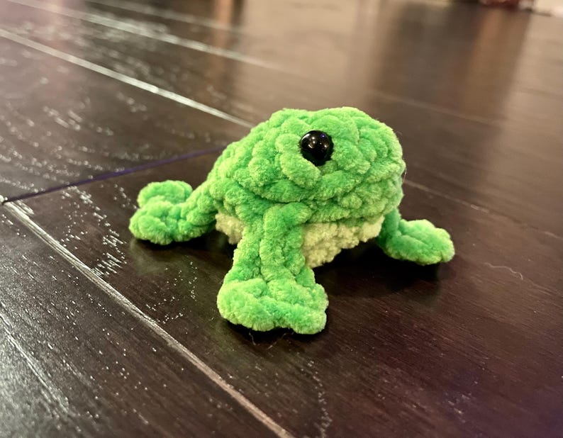 Chubby Frog Crochet Pattern - Etsy