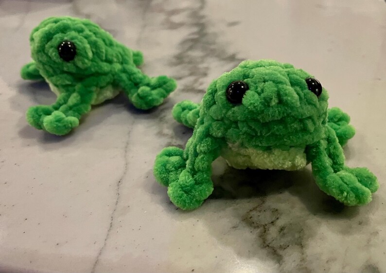 Chubby Frog Crochet Pattern - Etsy
