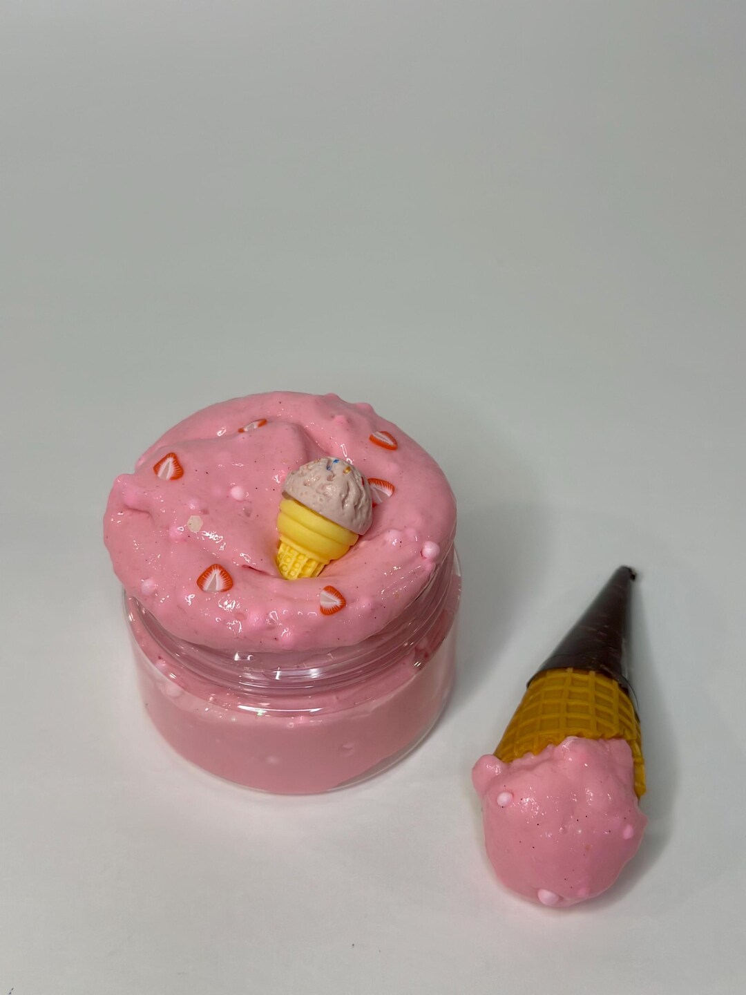 Floam Strawberry Cone Slime, Butter Slime, Strawberry Ice Cream ...