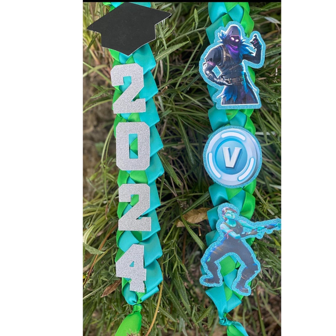 Kindergarten Graduation Lei: Custom Grad Necklace for Kids - Etsy