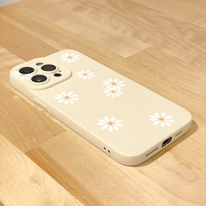 Daisy Floral Print Beige Phone Case for iPhone 16 15 14 13 12 11 11 Pro ...