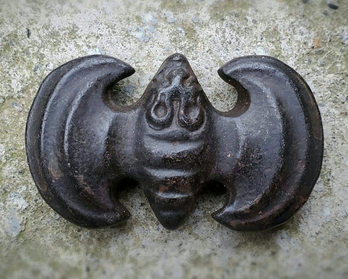 Vintage Jade Bat, Curiosities, Hand Carved Bat Talisman - Etsy