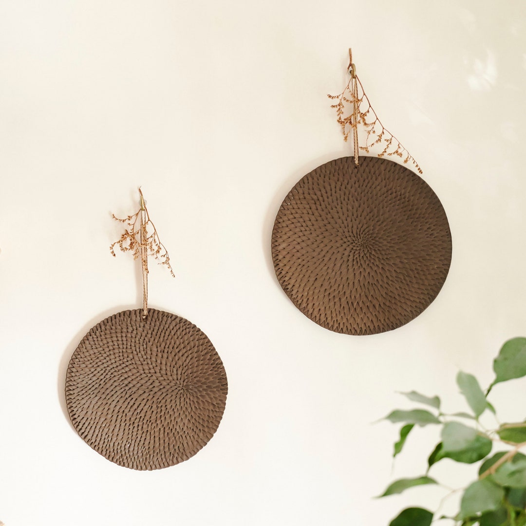 Round Ceramic Wall Hanging Set 8 Inches | Ceramic Wall Sculptures ...